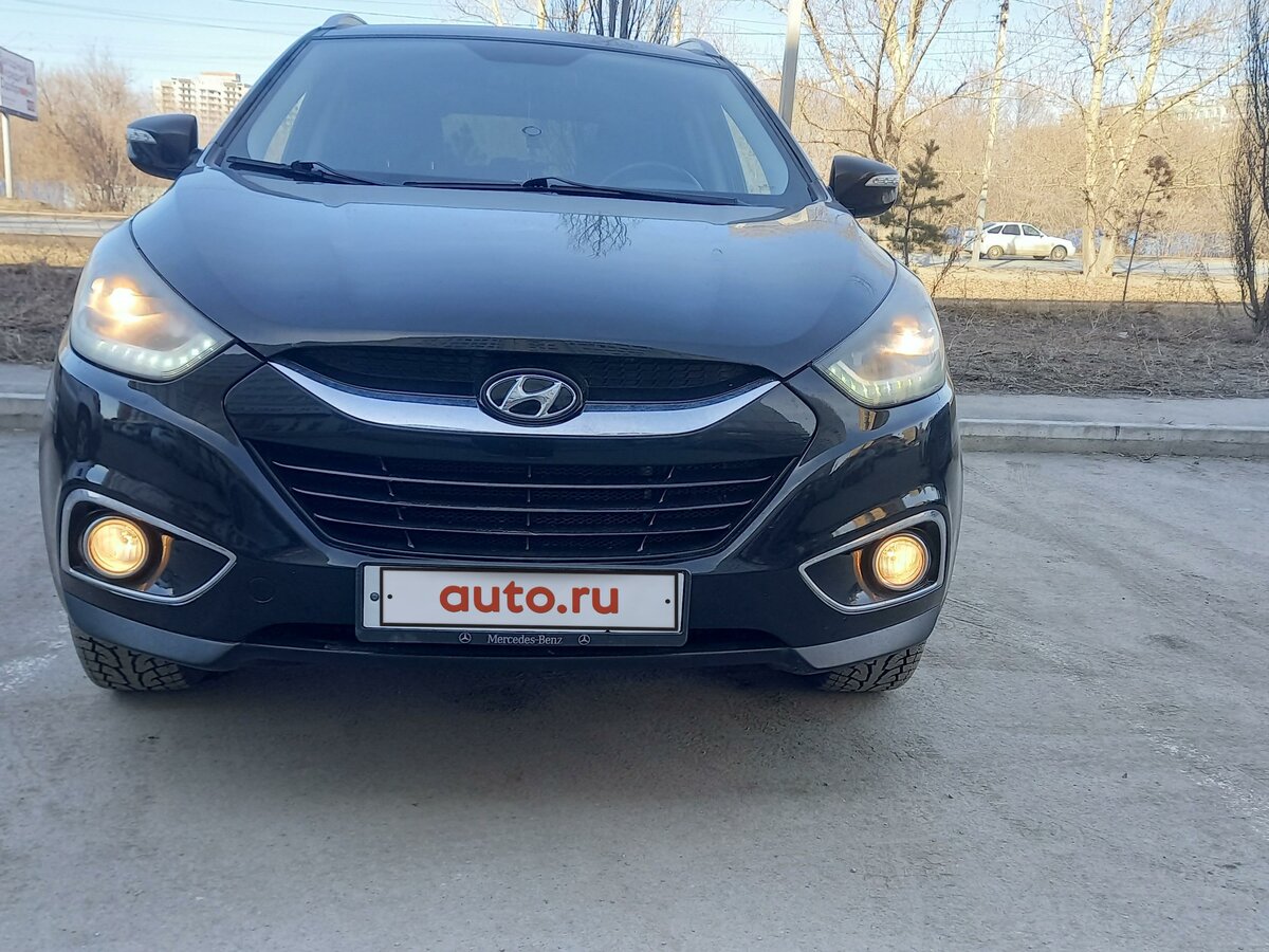 Купить б/у Hyundai ix35 I 2.0d AT (184 л.с.) 4WD дизель автомат в Омске: чёрный Хендай ix35 I ...
