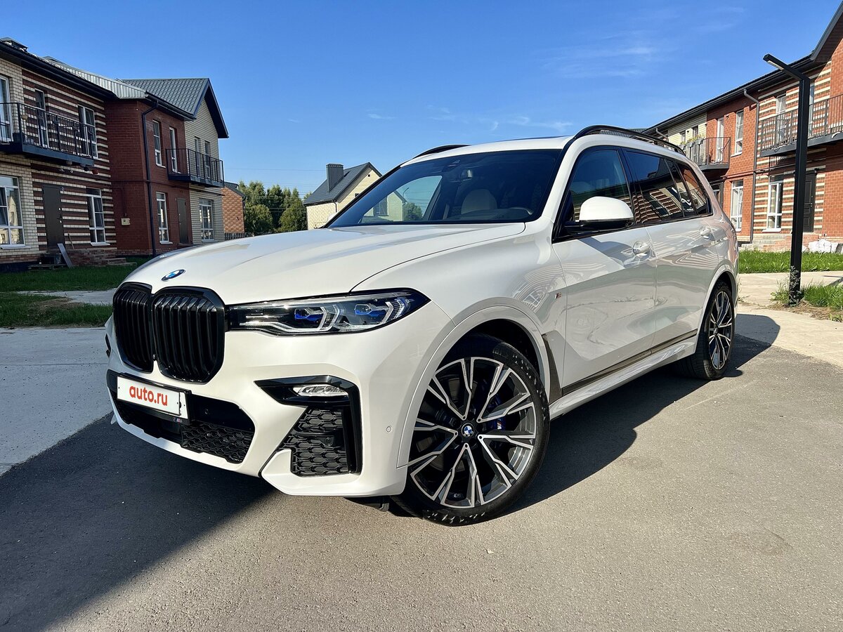 Купить б/у BMW X7 I (G07) M50d 3.0d AT (400 л.с.) 4WD дизель автомат в Твери: белый БМВ Х7 I ...