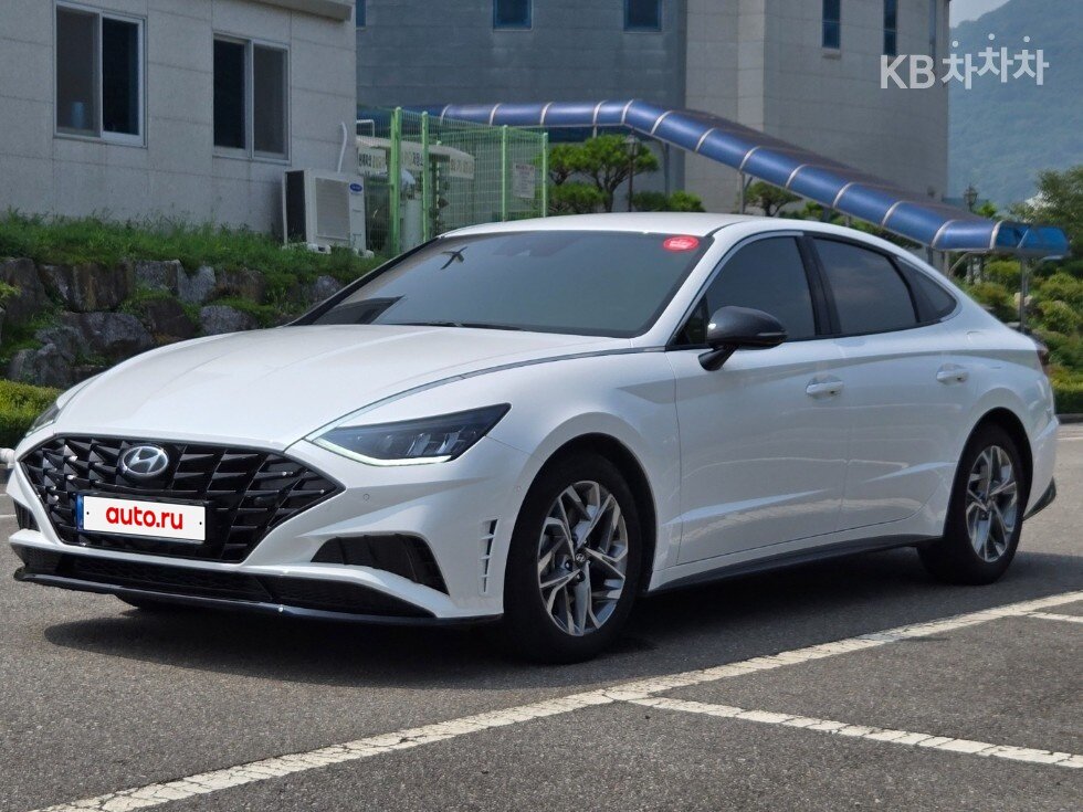 Купить б/у Hyundai Sonata VIII (DN8) N-Line 2.5 AMT (290 л.с.) бензин робот во Владивостоке ...