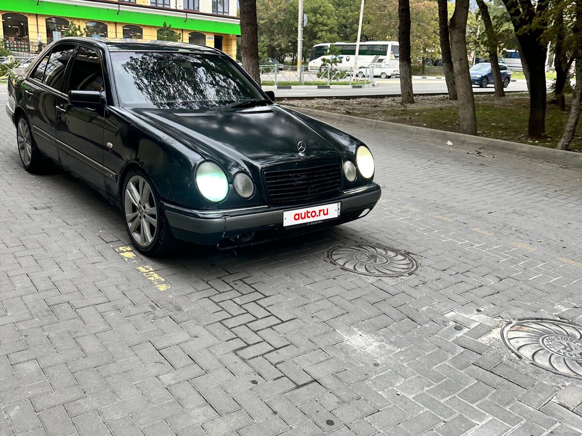 Купить б/у Mercedes-Benz E-Класс II (W210, S210) 200 2.2d AT (102 л.с.) дизель автомат в ...