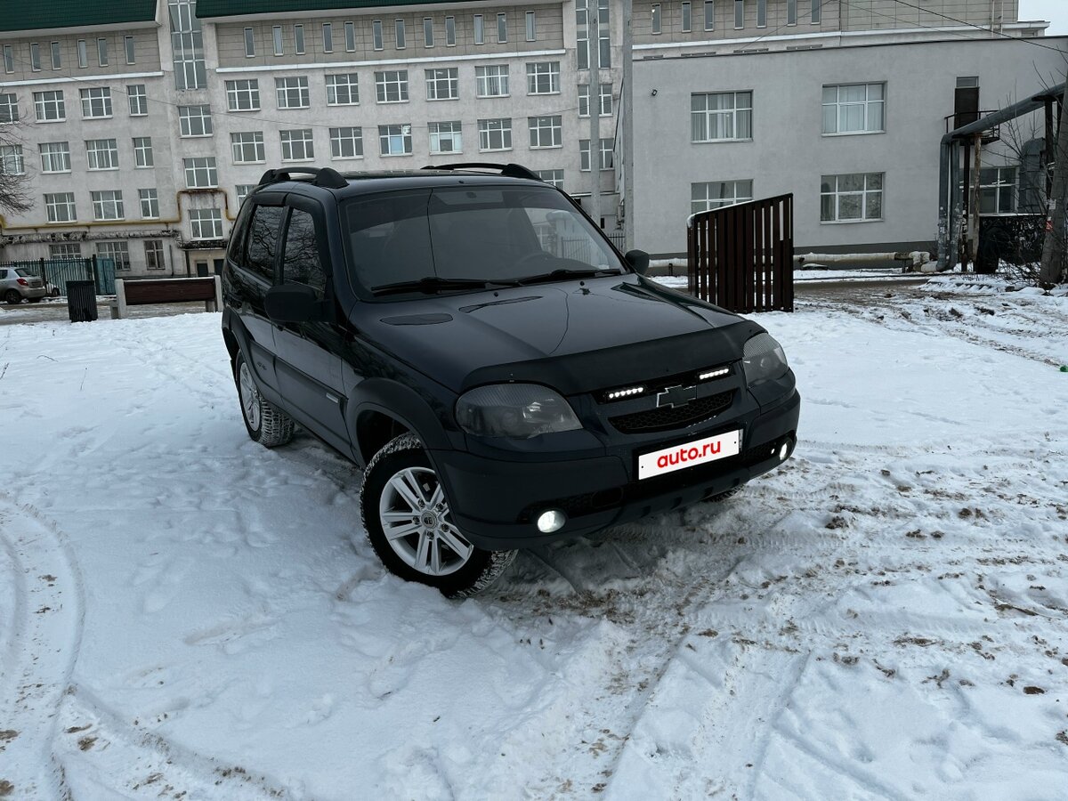 Купить б/у Chevrolet Niva I Рестайлинг 1.7 MT (80 л.с.) 4WD бензин ...