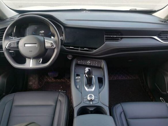 Купить б/у Haval F7 I 2.0 AMT (190 л.с.) 4WD бензин робот в Ангарске: белый Хавэйл Ф7 I ...