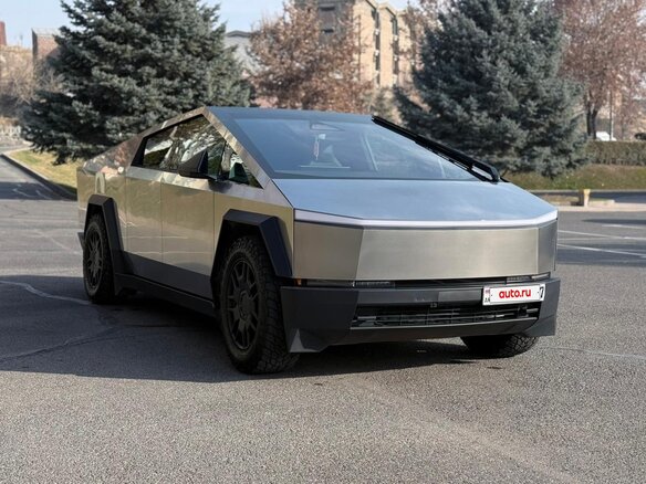 Купить б/у Tesla Cybertruck 2023-2026 All-wheel Drive Electro AT (448.0 ...