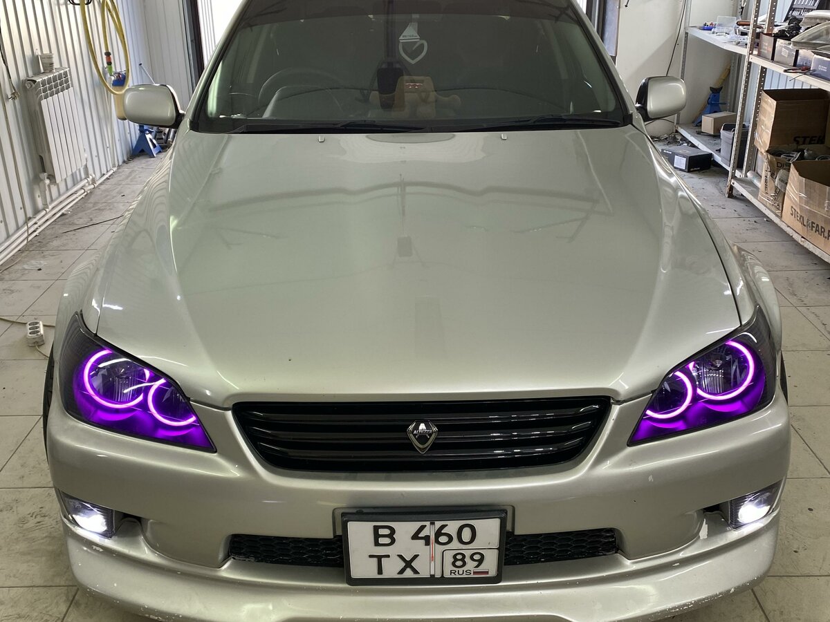 Купить б/у Toyota Altezza 1998-2005 2.0 AT (160 л.с.) бензин автомат в ...