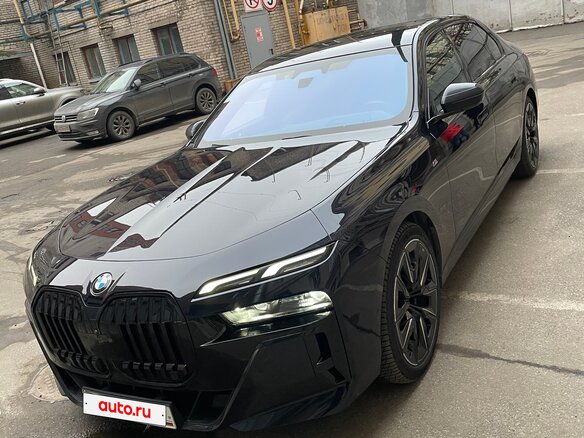 Купить б/у BMW 7 серии VII (G70) 740d xDrive 3.0d AT (286 л.с.) 4WD ...