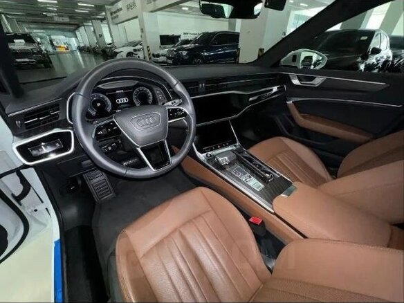 Купить б/у Audi A6 V (C8) 45 TFSI 2.0 AMT (245 л.с.) бензин робот в ...