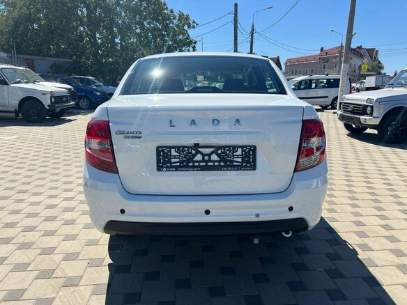 Купить новый Lada (ВАЗ) Granta I Рестайлинг 1.6 MT (106 л.с.) бензин ...