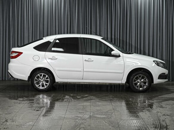 Купить б/у Lada (ВАЗ) Granta I Рестайлинг 1.6 AT (98 л.с.) бензин ...