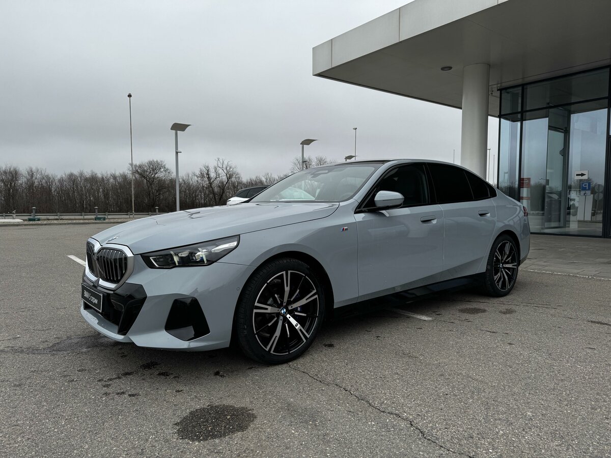 Купить новый BMW 5 серии VIII (G60/G61/G68) 530i xDrive 2.0 AT (258 л.с ...