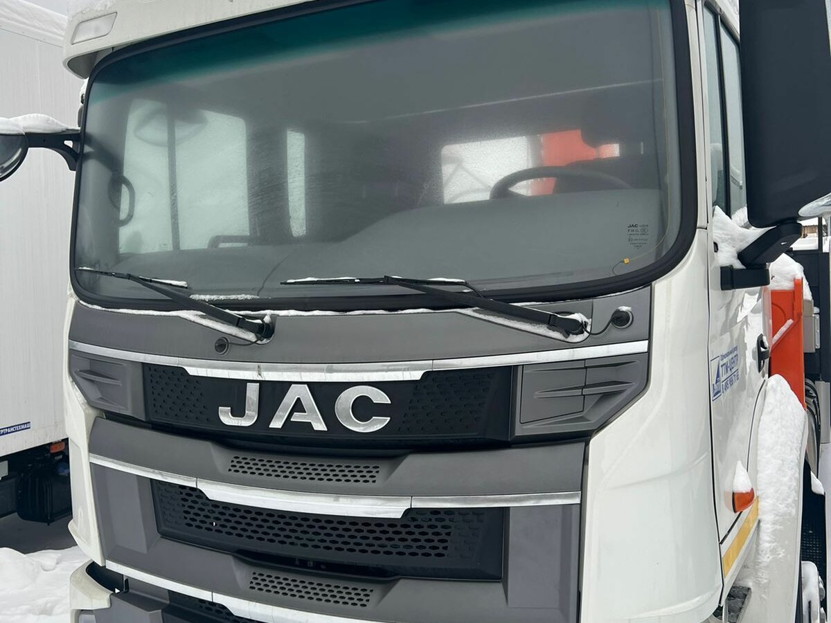 Купить новый JAC N180 дизель механика в Балашихе: белый бортовой с кму 2023 года по цене 12 530 ...