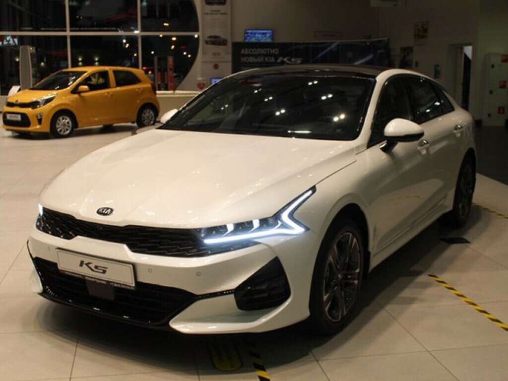 Купить новый Kia K5 III 2.0 AT (240 л.с.) бензин автомат в Санкт-Петербурге: белый Киа к5 III ...