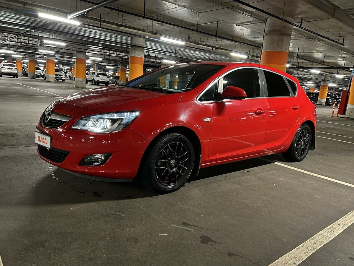 Купить б/у Opel Astra J 1.6 MT (115 л.с.) бензин механика в Москве ...