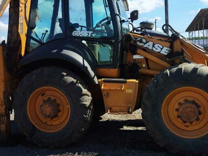 Купить б/у Case 695ST в Москве: золотистый экскаватор-погрузчик 2011 года на Авто.ру ID 19389857