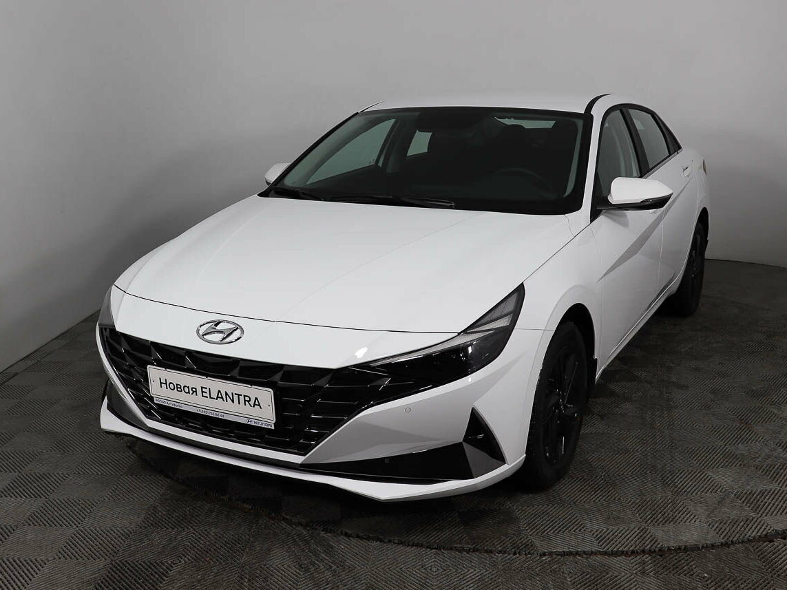 Купить новый Hyundai Elantra VII (CN7) 1.5 CVT (115 л.с.) бензин вариатор в Москве: белый Хендай ...