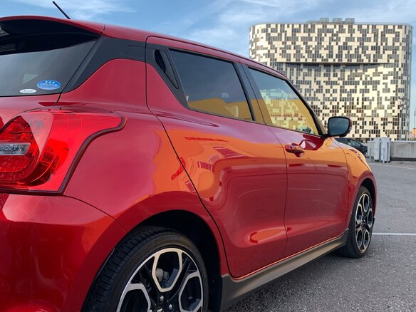 Купить б/у Suzuki Swift V 1.4 AT (140 л.с.) бензин автомат в Москве ...