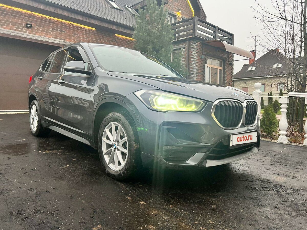 Купить б/у BMW X1 II (F48) Рестайлинг 20i xDrive 2.0 AT (192 л.с.) 4WD ...