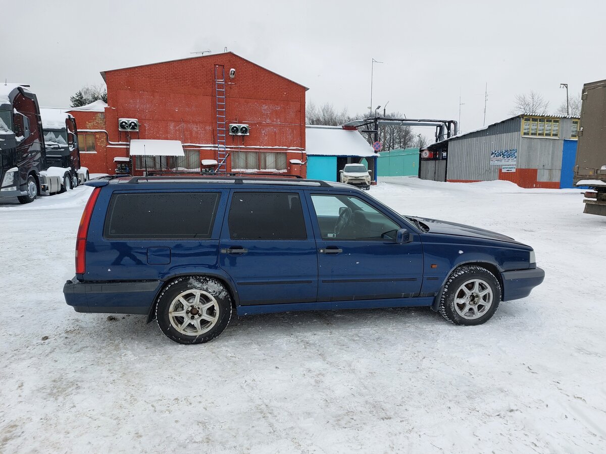 Купить б/у Volvo 850 1991-1997 2.4 MT (170 л.с.) бензин механика в Москве: синий Вольво 850 1994 ...