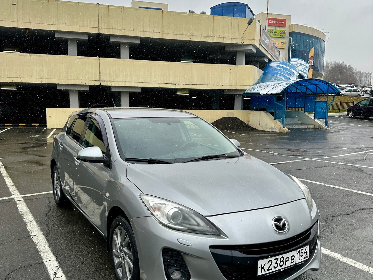 Купить б/у Mazda 3 II (BL) Рестайлинг 1.6 AT (105 л.с.) бензин автомат ...