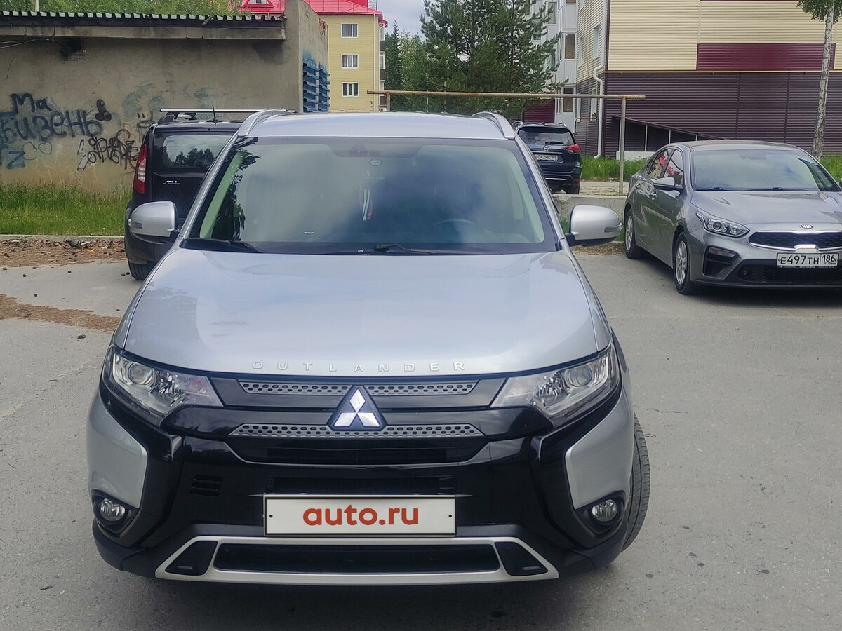 Купить б/у Mitsubishi Outlander III Рестайлинг 3 2.0 CVT (146 л.с.) 4WD ...