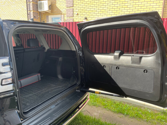 Купить б/у Toyota Land Cruiser Prado 150 Series Рестайлинг 3 2.8d AT ...