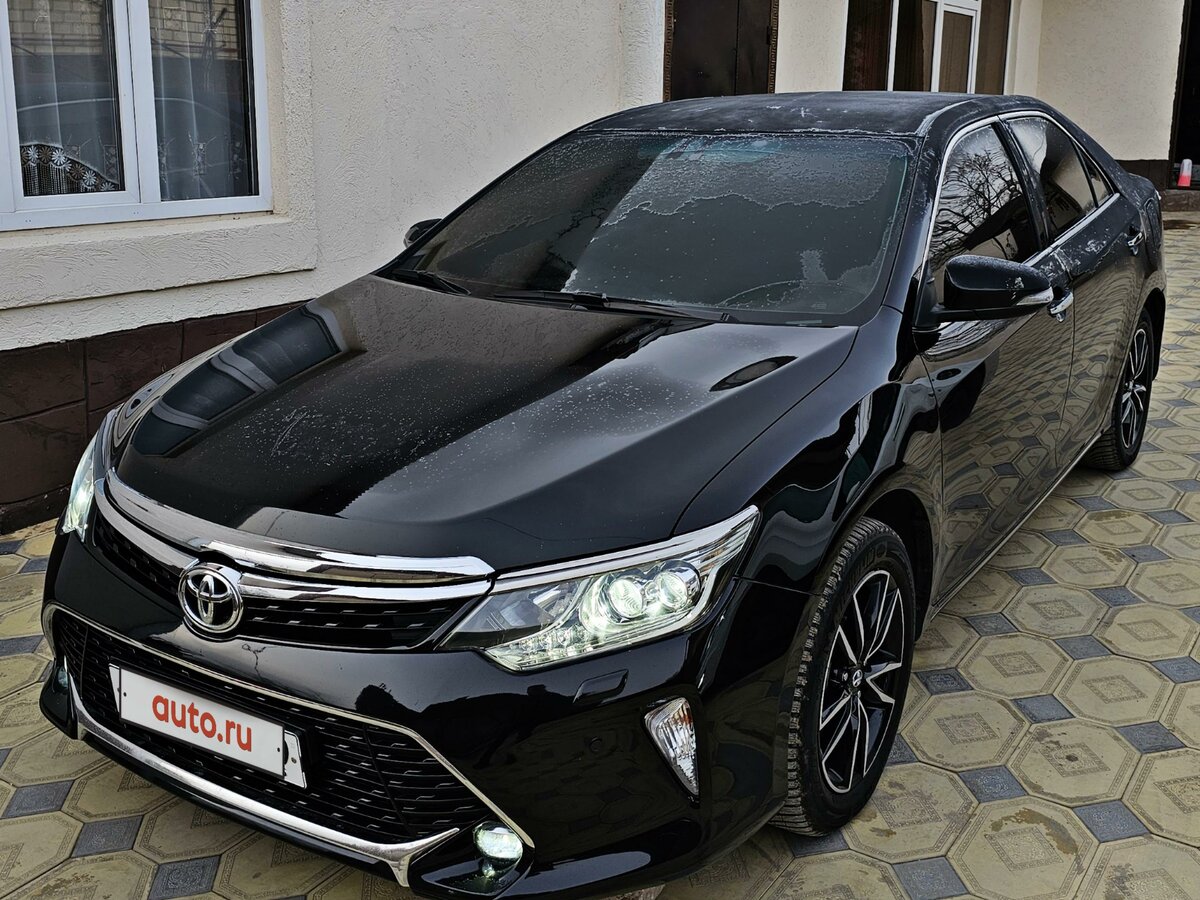 Купить б/у Toyota Camry VII (XV50) 3.5 AT (249 л.с.) бензин автомат в Черкесске: чёрный Тойота ...