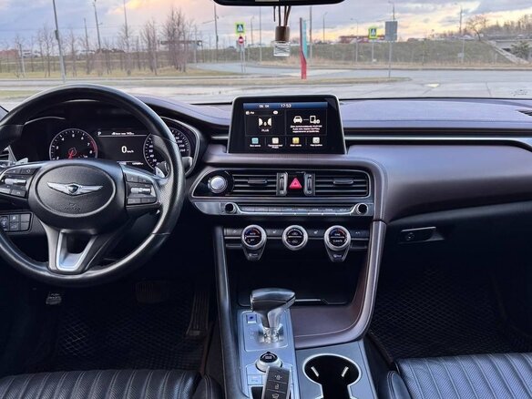 Купить б/у Genesis G70 I 2.0 AT (197 л.с.) 4WD бензин автомат в Казани: чёрный Генезис Г70 I ...