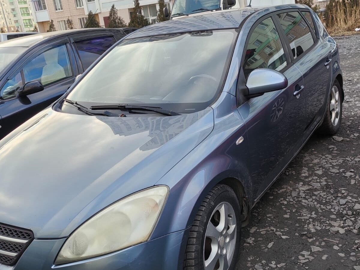 Купить б/у Kia Ceed I 1.6 AT (122 л.с.) бензин автомат в Ростове-на ...