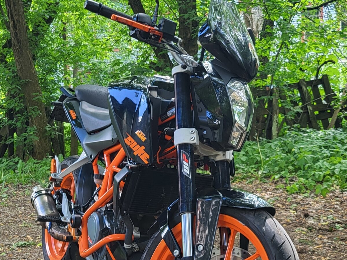 Купить б/у KTM 390 Duke инжектор 6 передач в Твери: чёрный naked bike ...