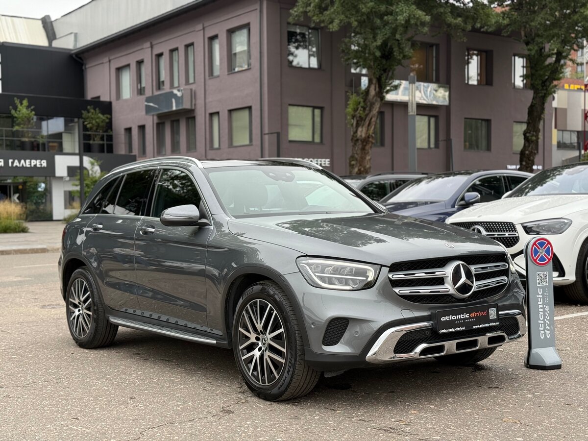 Купить б/у Mercedes-Benz GLC I (X253) Рестайлинг 300 2.0 AT (258 л.с.) 4WD бензин автомат в ...