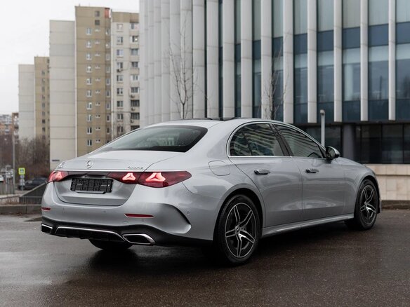 Купить б/у Mercedes-Benz E-Класс VI (W214, S214) 260 L 2.0 AT (204 л.с.) 4WD бензин автомат в ...