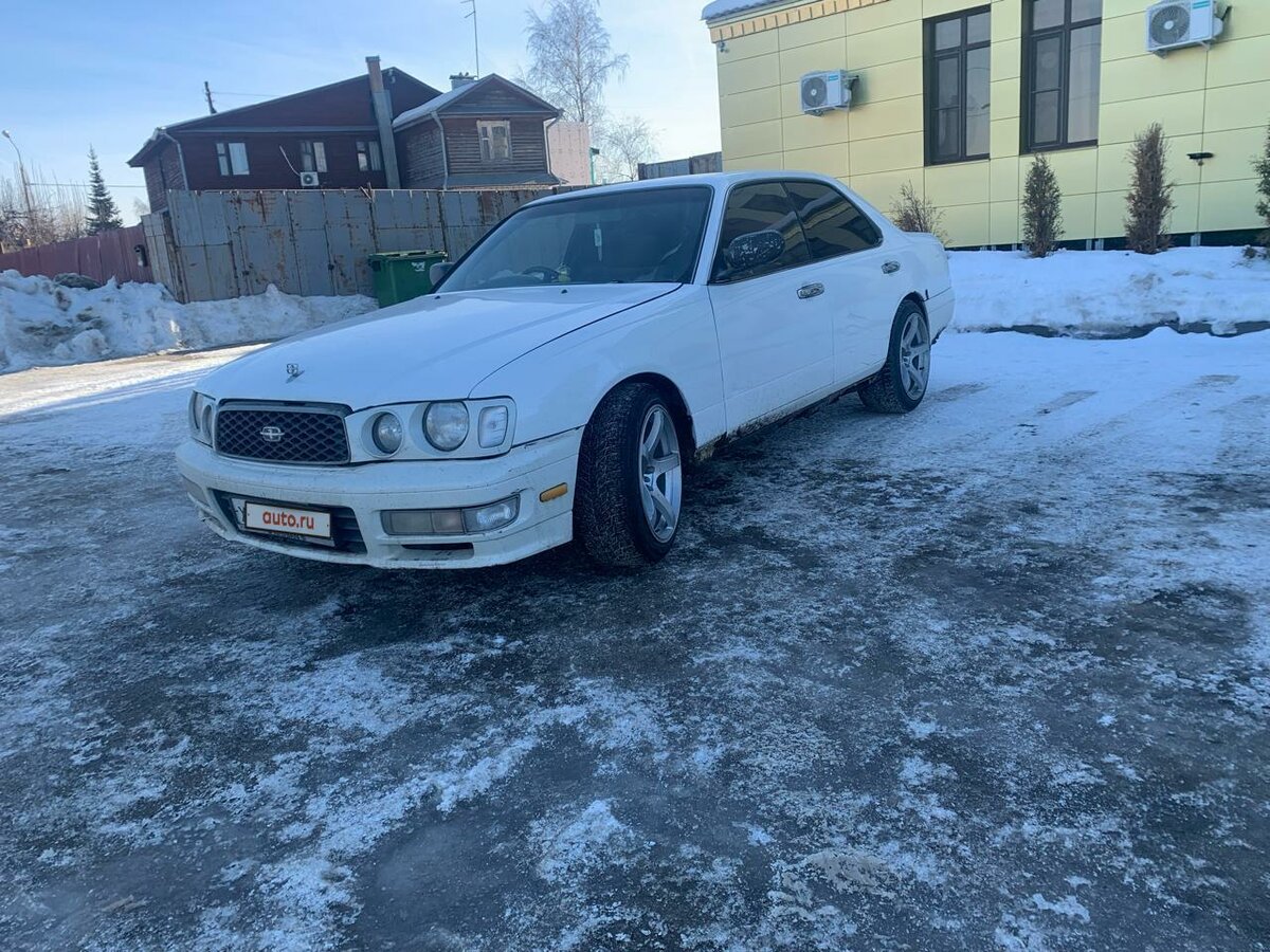 Купить б/у Nissan Gloria X (Y33) 2.0 AT (125 л.с.) бензин автомат в Нижнем Новгороде: белый ...