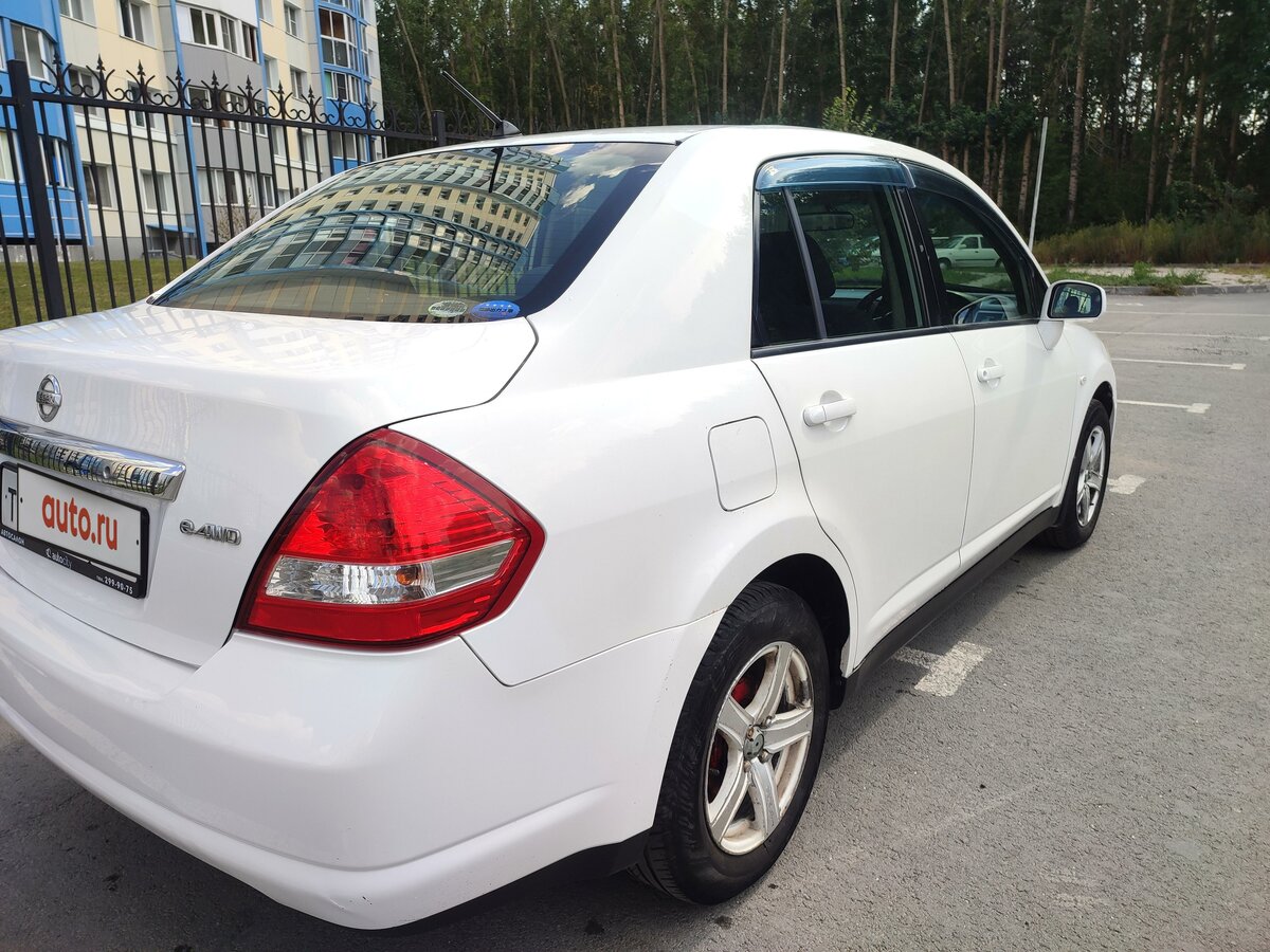Купить б/у Nissan Tiida I Latio 1.5 AT (109 л.с.) 4WD бензин автомат в ...