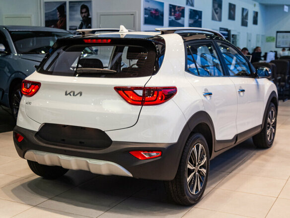 Купить новый Kia KX1 2018-2025 1.4 CVT (100 л.с.) бензин вариатор в Санкт-Петербурге: белый Киа ...