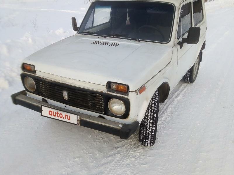 Купить б/у Lada (ВАЗ) 2121 (4x4) I 1.6 MT (75 л.с.) 4WD бензин механика в Омутнинске: белый Лада ...