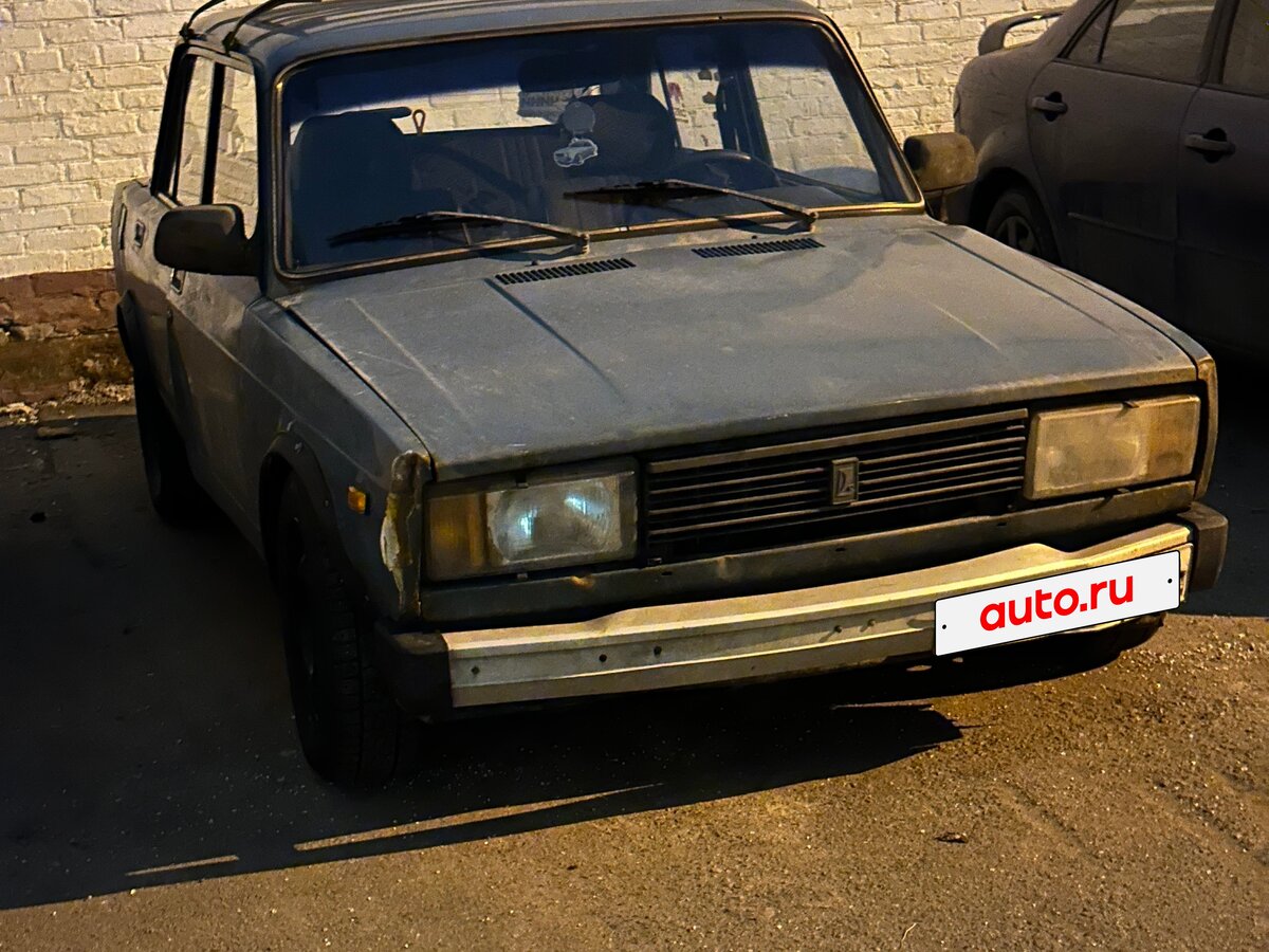 Купить б/у Lada (ВАЗ) 2105 1979-2011 1.5 MT (71 л.с.) бензин механика в Москве: серый Лада 2105 ...