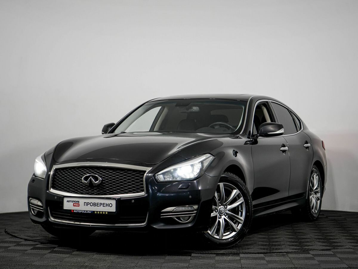 Купить б/у Infiniti Q70 I Рестайлинг 2.5 AT (221 л.с.) бензин автомат в Санкт-Петербурге: чёрный ...
