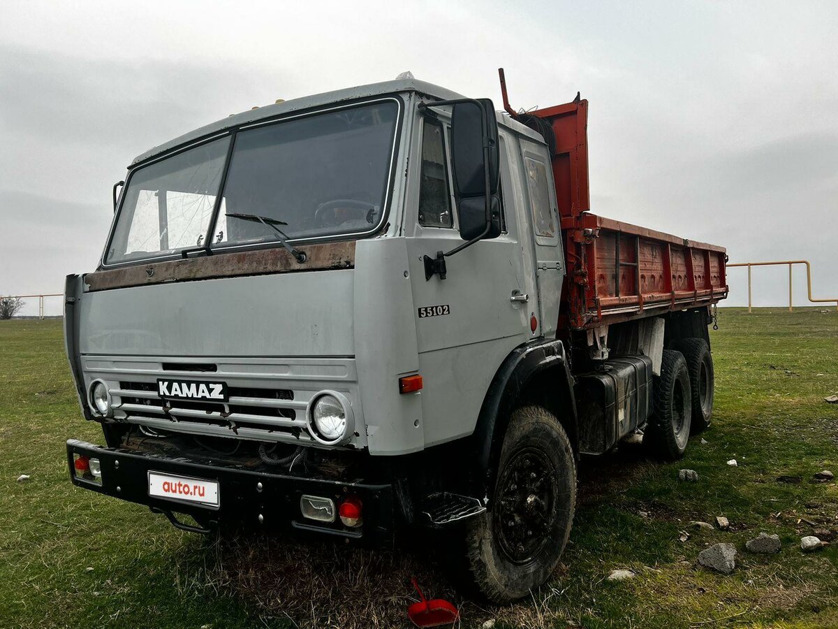 Купить б/у КамАЗ 55102 дизель механика в Махачкале: серый самосвал с 2 ...