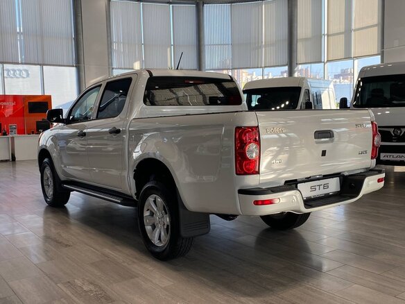 Купить новый Sollers ST6 2023-2024 2.0 MT (176 л.с.) 4WD бензин механика в Казани: белый Соллерс ...