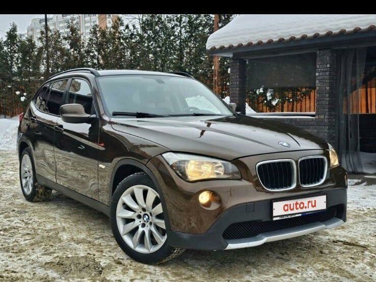 Купить б/у BMW X1 I (E84) 18i 2.0 AT (150 л.с.) бензин автомат в Орехово-Зуево: коричневый БМВ ...