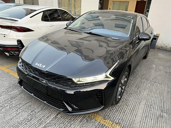 Купить б/у Kia K5 III 2.0 AT (240 л.с.) бензин автомат во Владивостоке: чёрный Киа к5 III седан ...