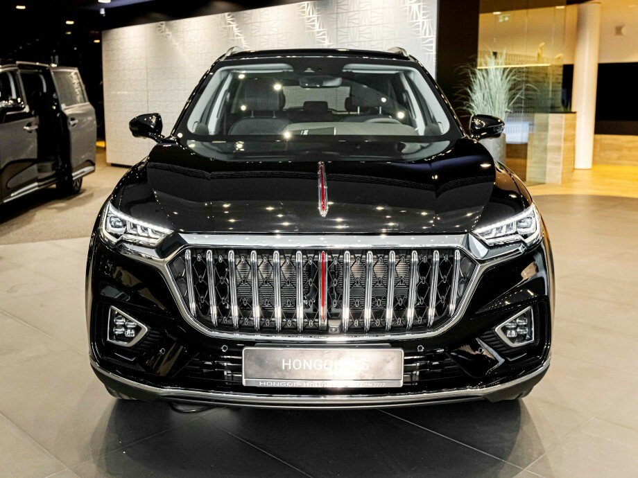 Купить новый Hongqi HS5 I 2.0 AT (218 л.с.) 4WD бензин автомат в Москве: чёрный Хончи ХС5 I ...