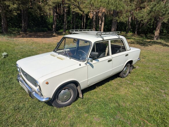 Купить б/у Lada (ВАЗ) 2101 1970-1988 1.2 MT (64 л.с.) бензин механика в Воронеже: белый Лада ...