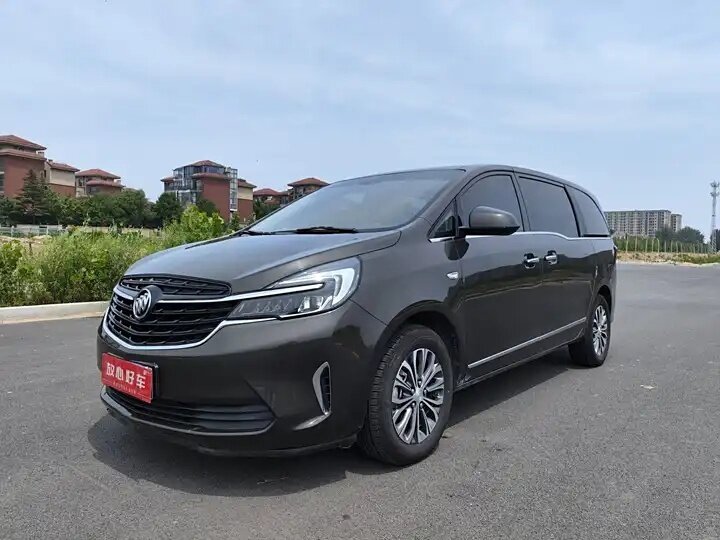 Купить б/у Buick GL8 III Рестайлинг 2.0 AT (237 л.с.) бензин автомат во Владивостоке: чёрный ...