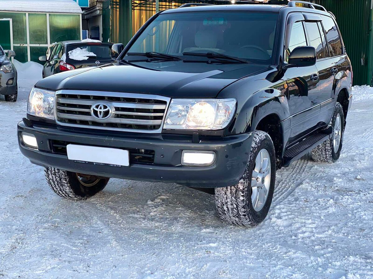 Stilvolle Toyota Land Cruiser 100 Bilder