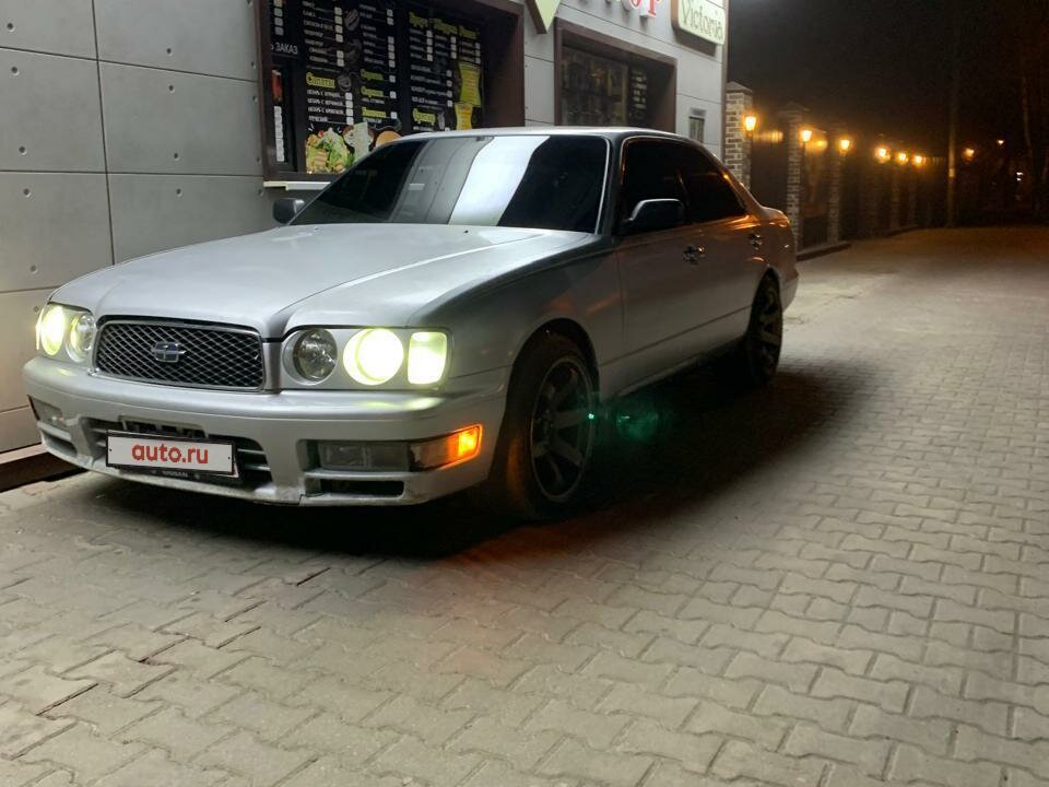 Купить б/у Nissan Cedric IX (Y33) 3.0 AT (220 л.с.) бензин автомат в Уссурийске: серый Ниссан ...