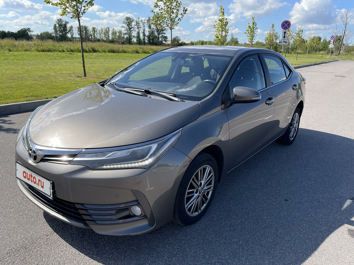 Купить б/у Toyota Corolla XI (E160, E170, E180) Рестайлинг 1 1.6 CVT (122 л.с.) бензин вариатор ...