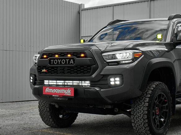 Купить б/у Toyota Tacoma III Long 3.5 MT (278 л.с.) 4WD бензин механика в Екатеринбурге: серый ...