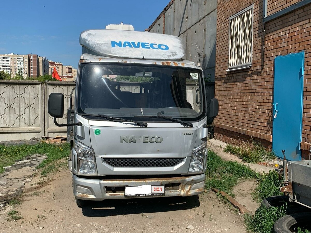 Купить б/у Naveco C300 бензин механика в Москве: серебристый тент 2015 года на Авто.ру ID 1123441906