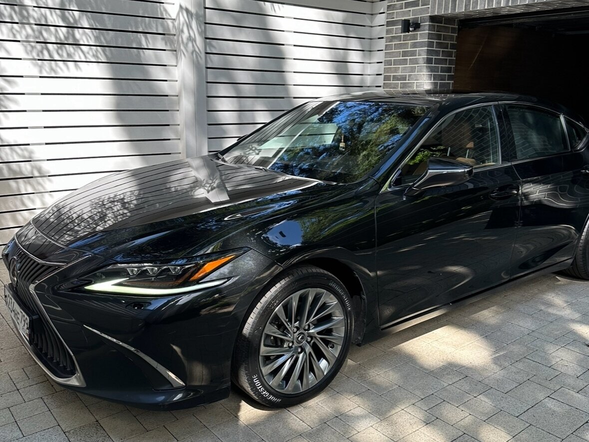 Купить б/у Lexus ES VII 250 2.5 AT (200 л.с.) бензин автомат в Москве ...