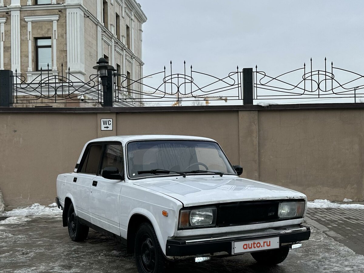 Купить б/у Lada (ВАЗ) 2105 1979-2011 1.6 MT (80 л.с.) бензин механика в Казани: белый Лада 2105 ...